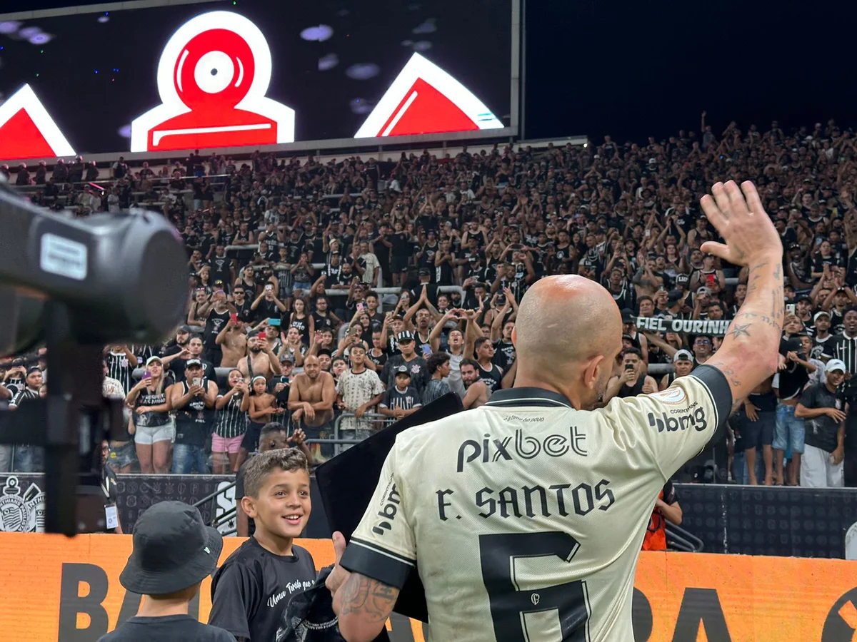 Fábio Santos recusou proposta da Globo para trabalhar na Disney