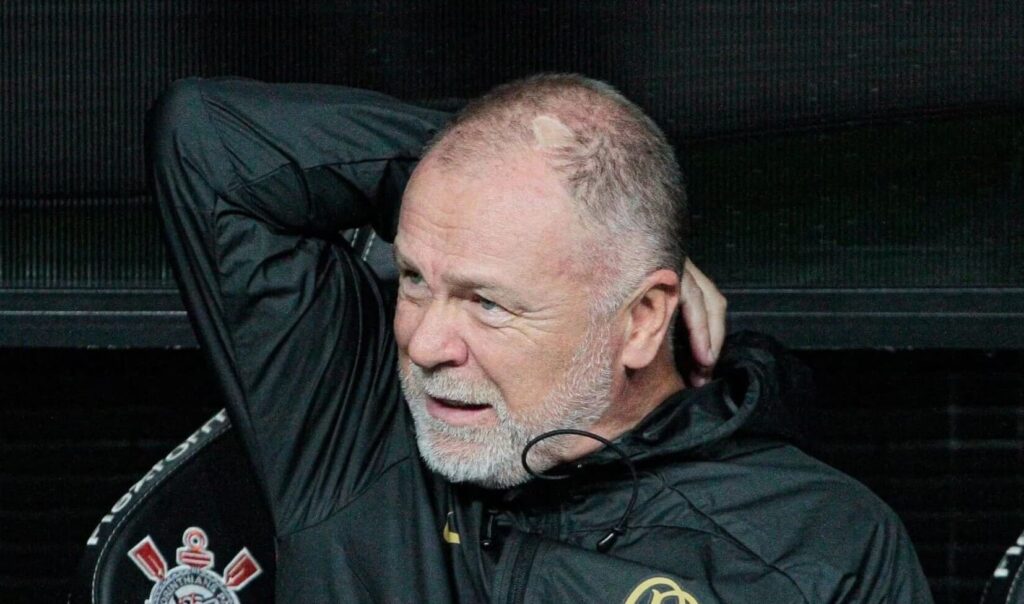 Mano Menezes não é bom só como treinador e já foi tricampeão em outro ...