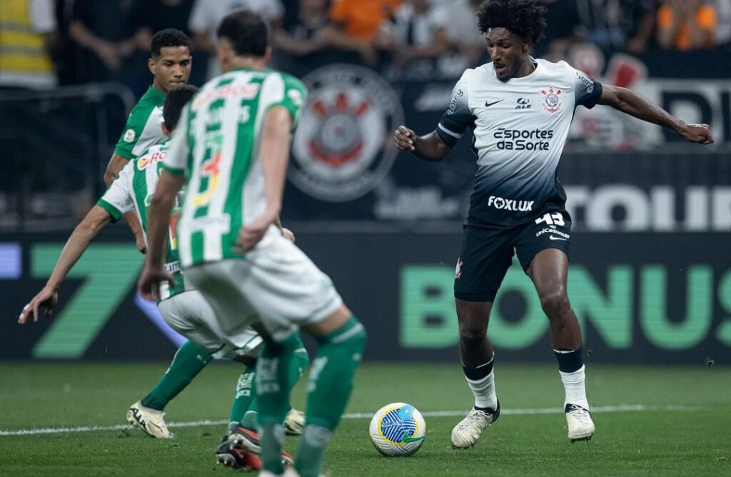 Ramón Diaz não mede palavras sobre substituição de Talles Magno