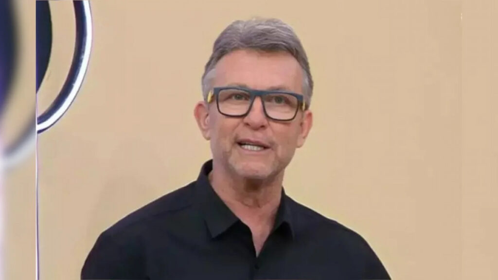 Craque Neto dispara sobre interesse do Corinthians em lateral: "Estamos ...